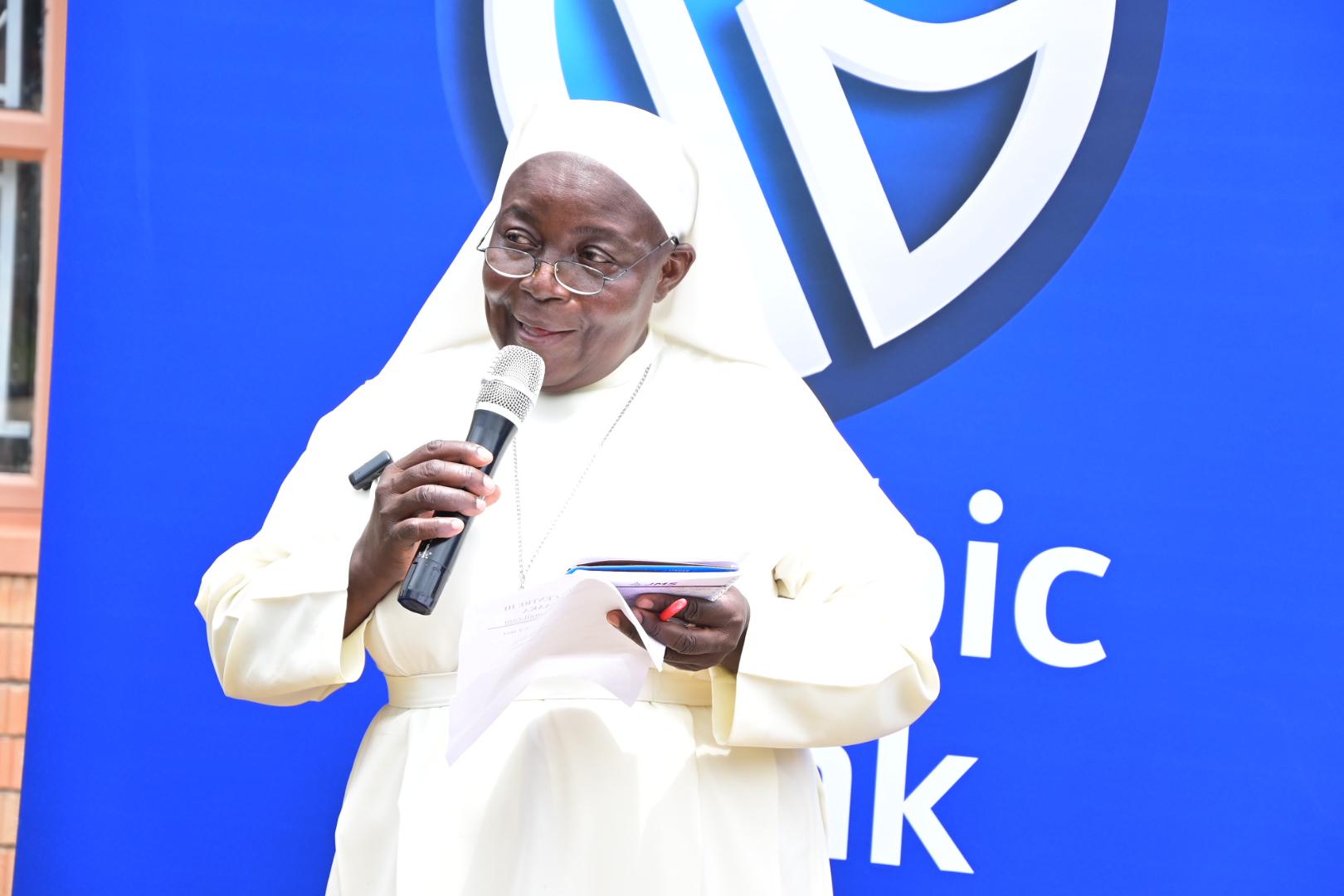 Stanbic donates medical equipment worth shs15m to Butende Health Centre ...